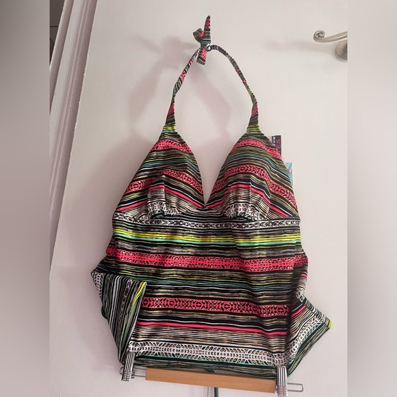 Hot Water | Swim | Nwt Hot Water Black Halter Tankini Top 3x | Poshmark